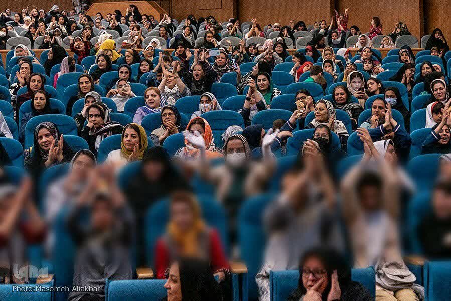 دختران بهزیستی البرز زینت بخش مراسم روز ملی دختر شدند سازمان بهزیستی